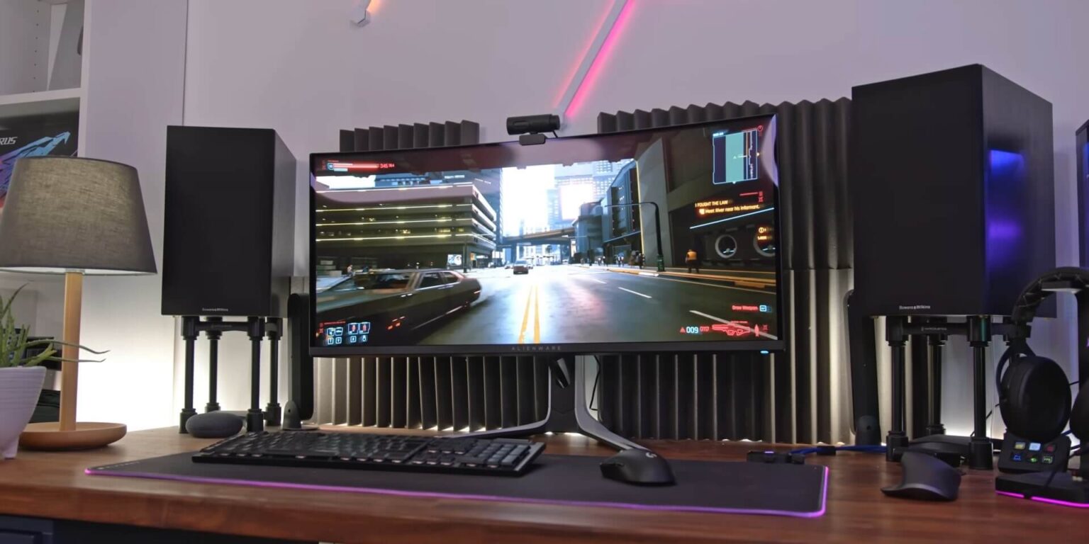 Curved Monitor: 11 Pros And Cons - Should You Get It Or Not?