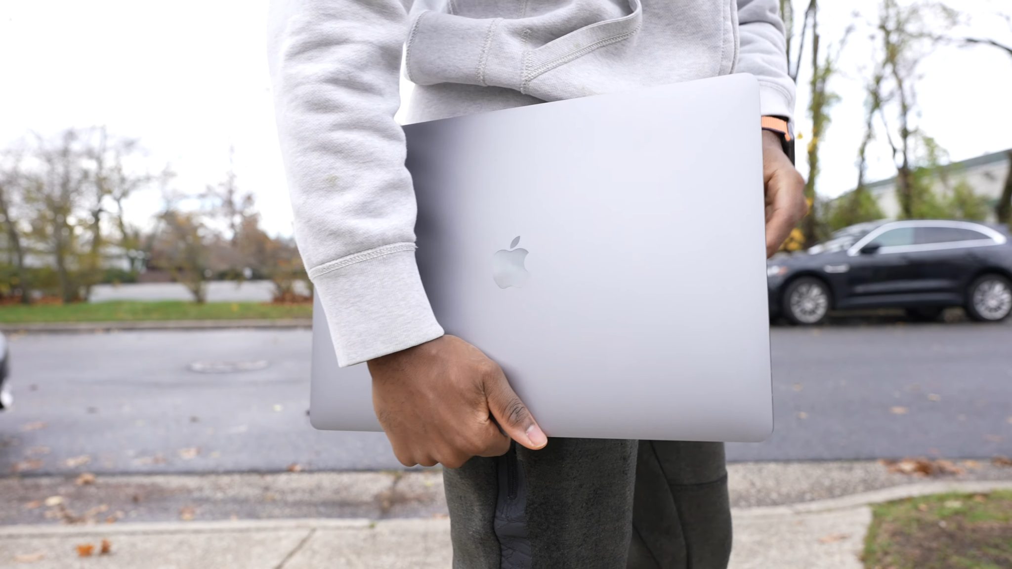 MacBook Silver Vs. Space Gray: Choosing The Best Color For You! - 2024 ...