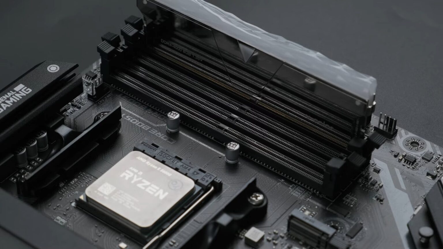 What Do You Need Between 32GB vs 64GB for Gaming? - Gaming PC Build