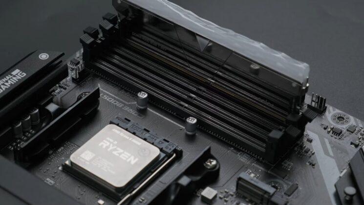 What Do You Need Between 32GB vs 64GB for Gaming? - Gaming PC Build