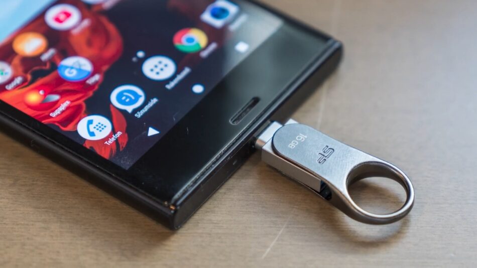 10 Best Smallest USB C Flash Drives That You Can't Regret Ever! - Alt Gov
