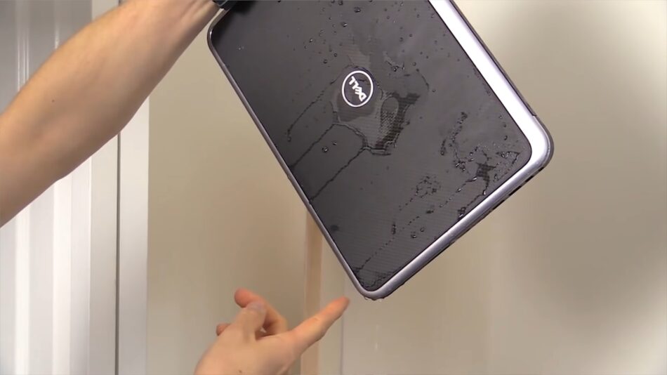 Spilled Water On Laptop Still Works | How To Save Your Laptop - Alt Gov