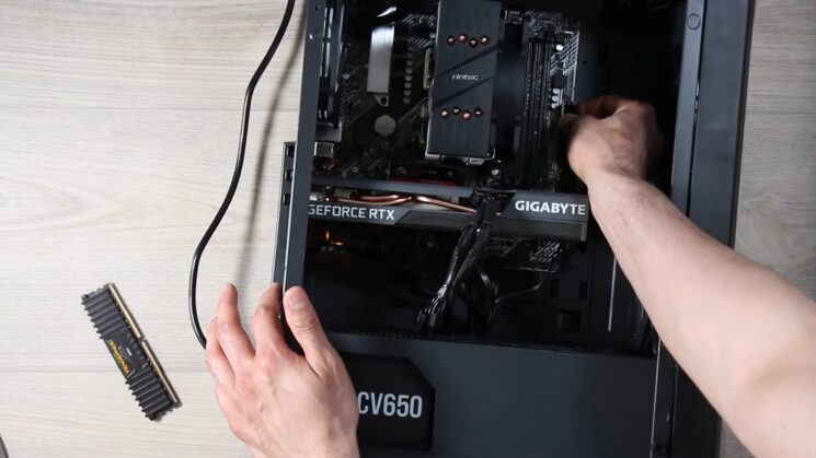 Yellow Light On Motherboard: Fix 3 More Light Error Indicators!