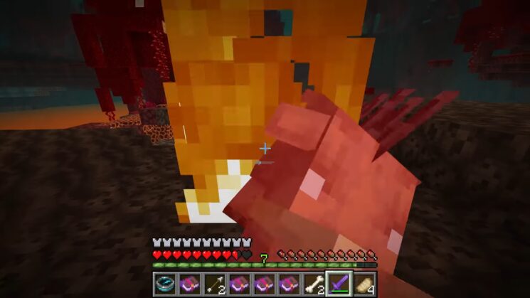 Minecraft Axe VS Sword - Aim For Winning!