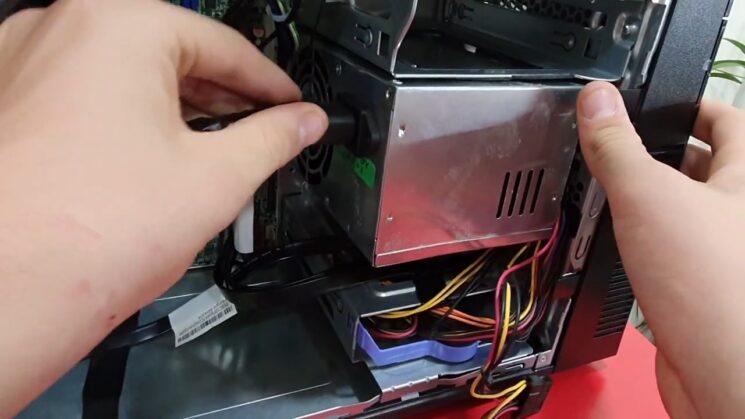 Graphics Card Not Displaying Anything - Causes And Solutions