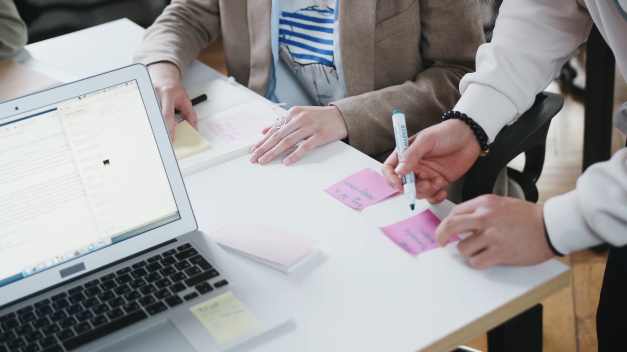 7 Effective Strategies To Mitigate Financial Risk in Operations - Alt Gov