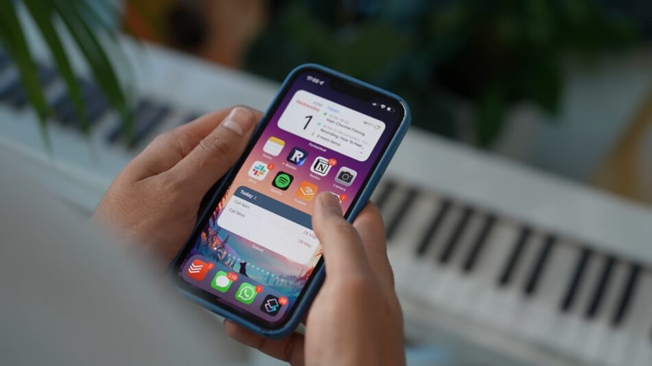 How to Find an Old Friend You Lost Contact With: 4 Tips for ...