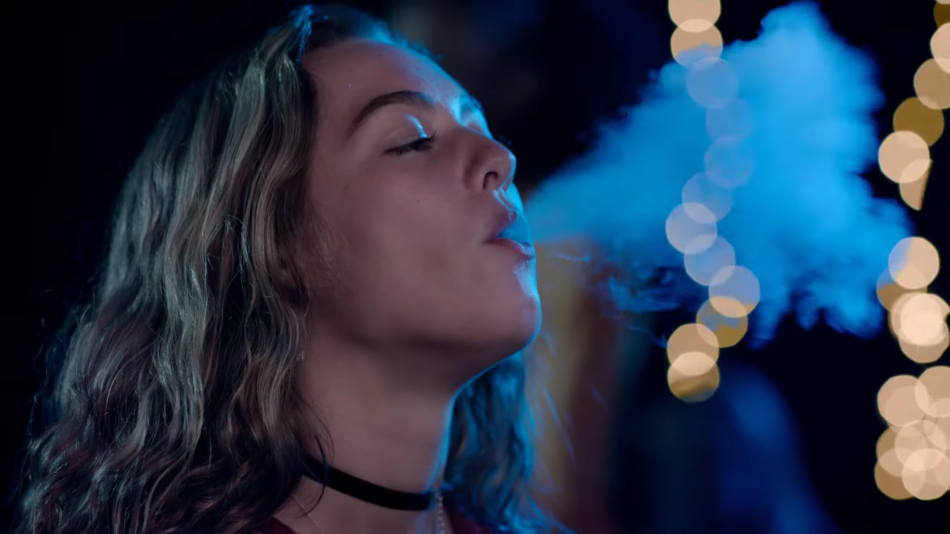 How Can Vaping Lead to Tooth Decay and Gum Disease in Teens? - Alt Gov